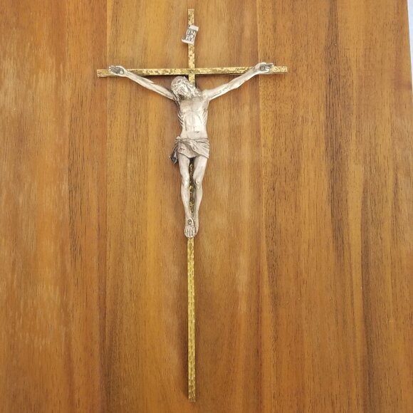 Vintage | Wall Decor | Vintage Brass And Pewter Wall Crucifix 96s Made ...